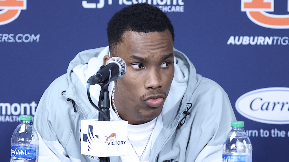 Adou Thiero, Ugonna Onyenso Give Kentucky Toughness it Needs | Your ...