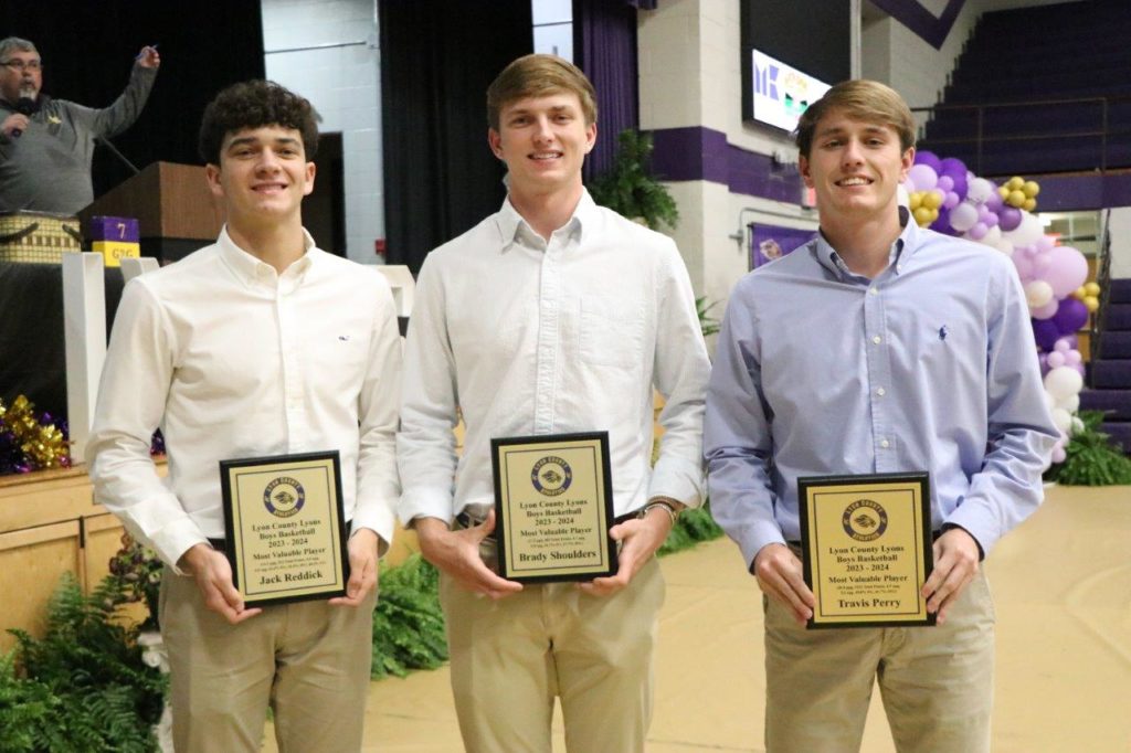 PHOTOS – Lyon County Boys Basketball Banquet 2024 | Your Sports Edge 2021