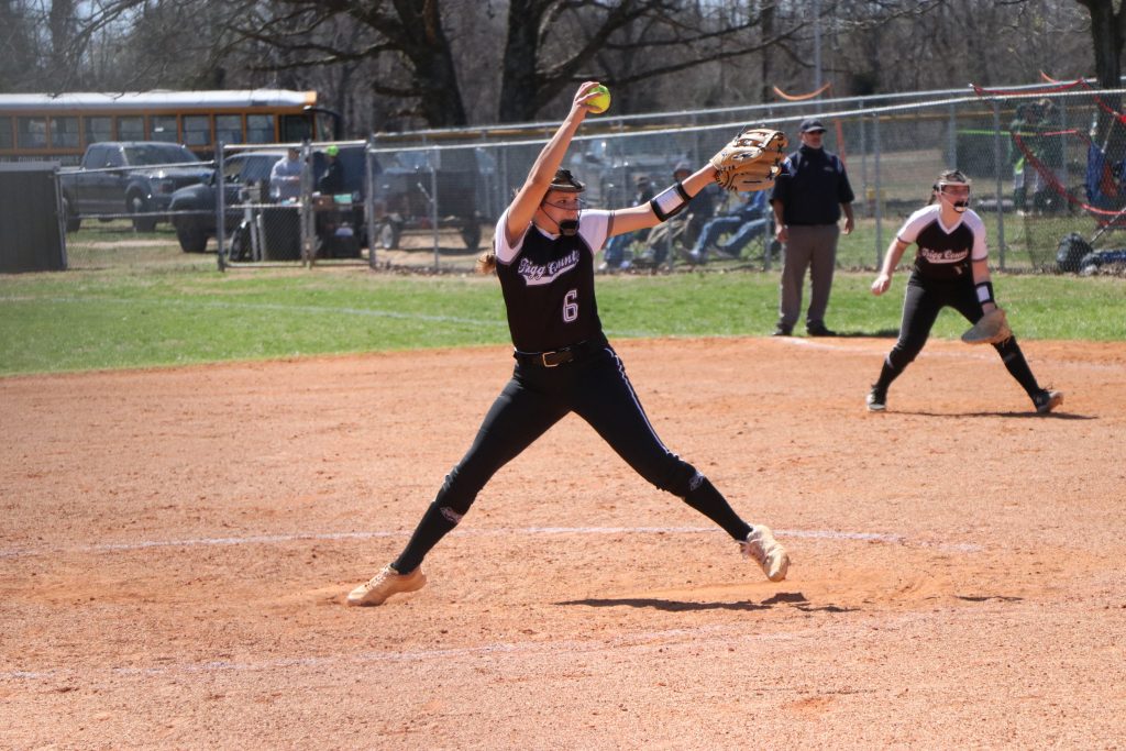 Lady Wildcats Split with Marshall and South Warren | Your Sports Edge 2021