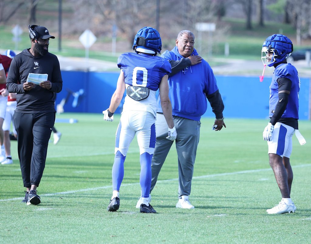 Mark Stoops Wishes The Best For Vince Marrow At Louisville | Your ...