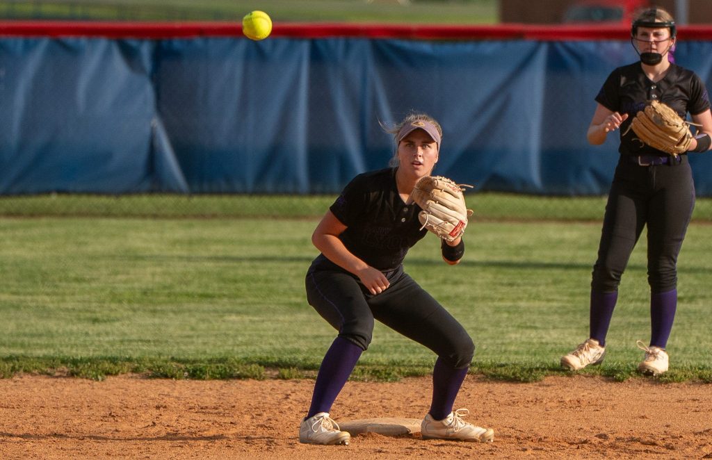 Lady Lyons Get Bounce Back Win at Christian County | Your Sports Edge 2021