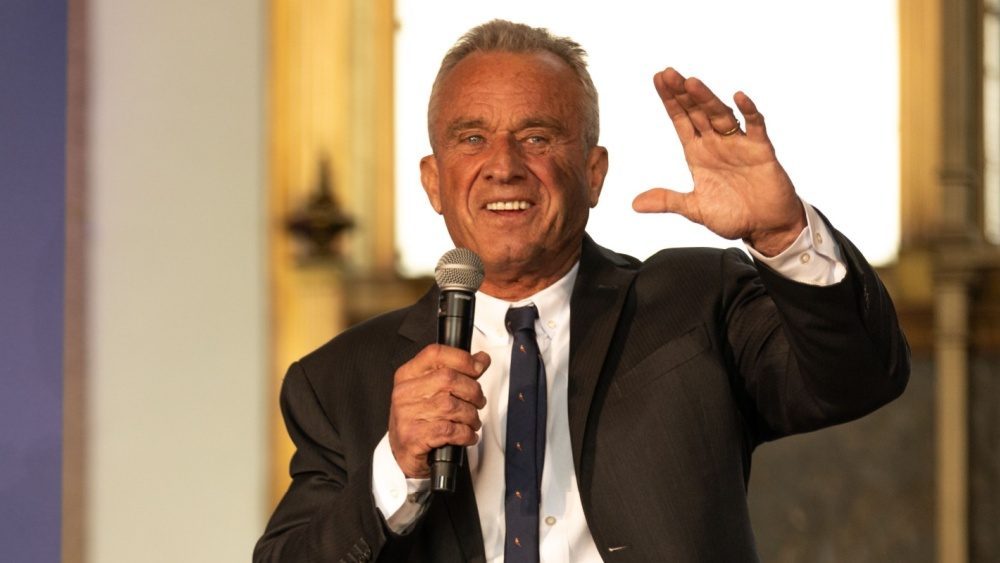 Senate confirms Robert F. Kennedy Jr. as HHS secretary | WDRC-AM ...