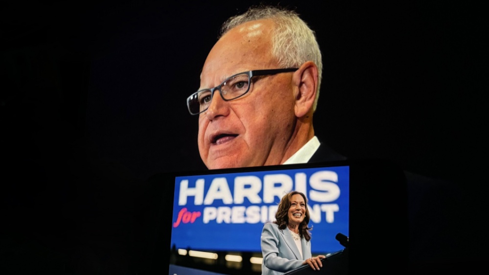 Kamala Harris chooses Minnesota Gov. Tim Walz as her vice-presidential running mate | WXCZ ...