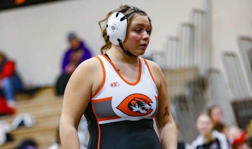 Emma Grossman of Carroll Signs to Wrestle At ICCC | CB Sports