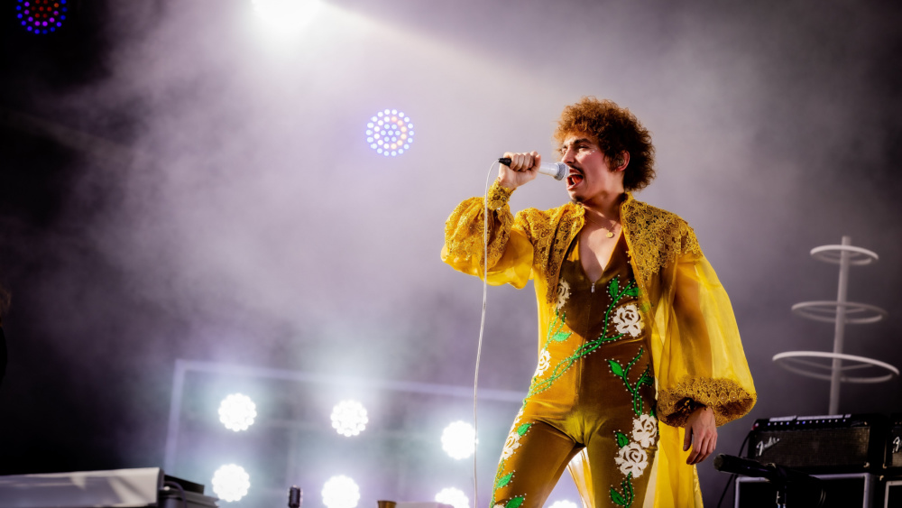Greta Van Fleet debuts their latest track 'Farewell for Now' | WBHB ...