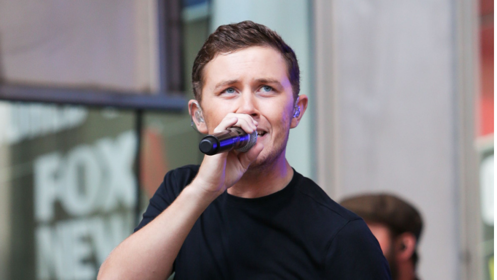Scotty McCreery shares his latest single 'Love Like This' | 107.7 The Wolf