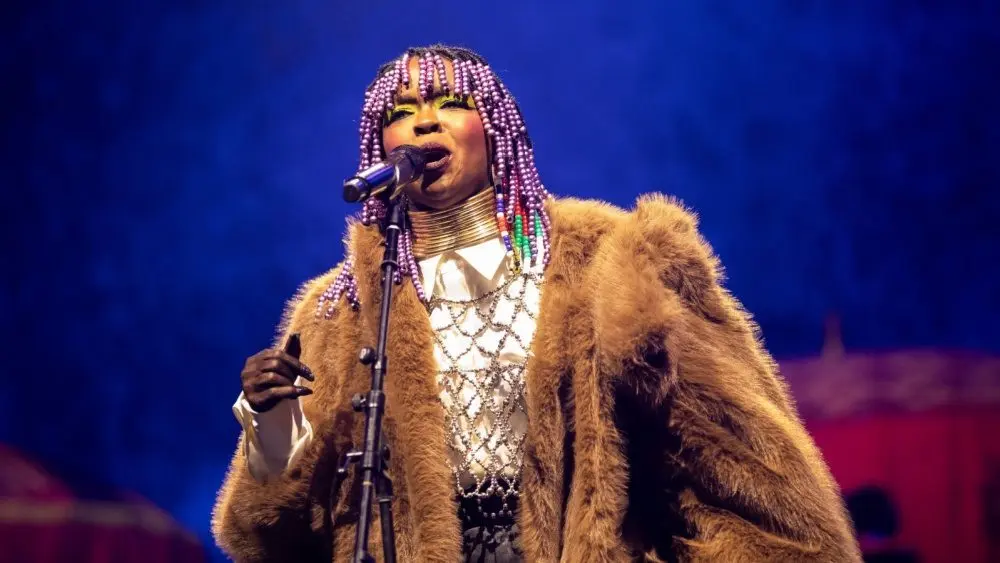 Lauryn Hill to be honored with inaugural Living Legend Icon Award at ...