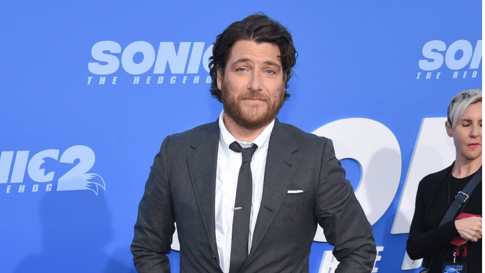Adam Pally joining Idris Elba in 'Sonic the Hedgehog' spinoff 'Knuckles ...