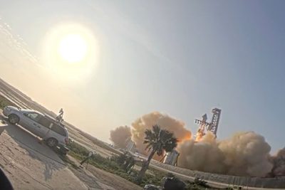 SpaceX Starship Rocket Destroyed Following Liftoff | 95.1 KSKY