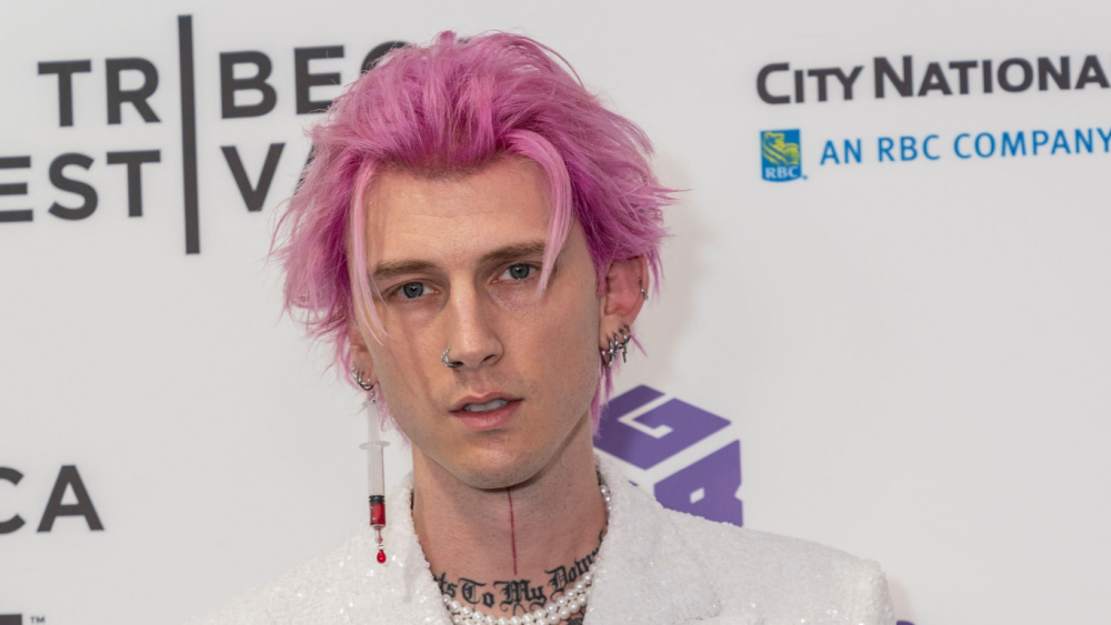 Machine Gun Kelly releases video for '9 Lives' | FM100