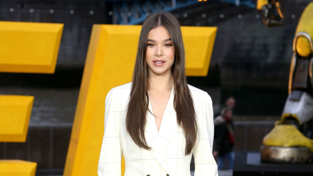 Hailee Steinfeld drops new single 'Coast' featuring Anderson .Paak ...