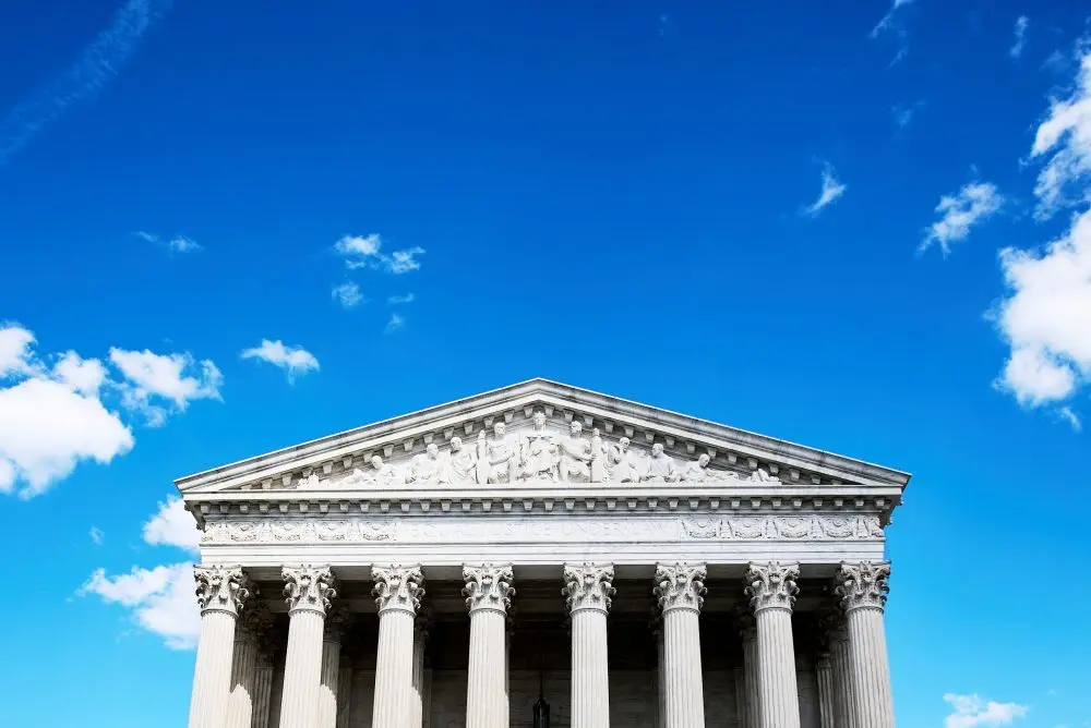 Supreme Court sides with Trump in dispute over immigration judges ...