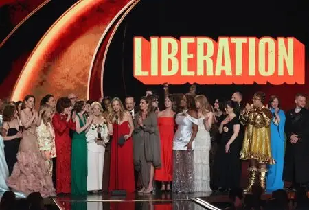 'Schmigadoon!' wins best musical on Broadway's biggest night | 104.1 KSGF