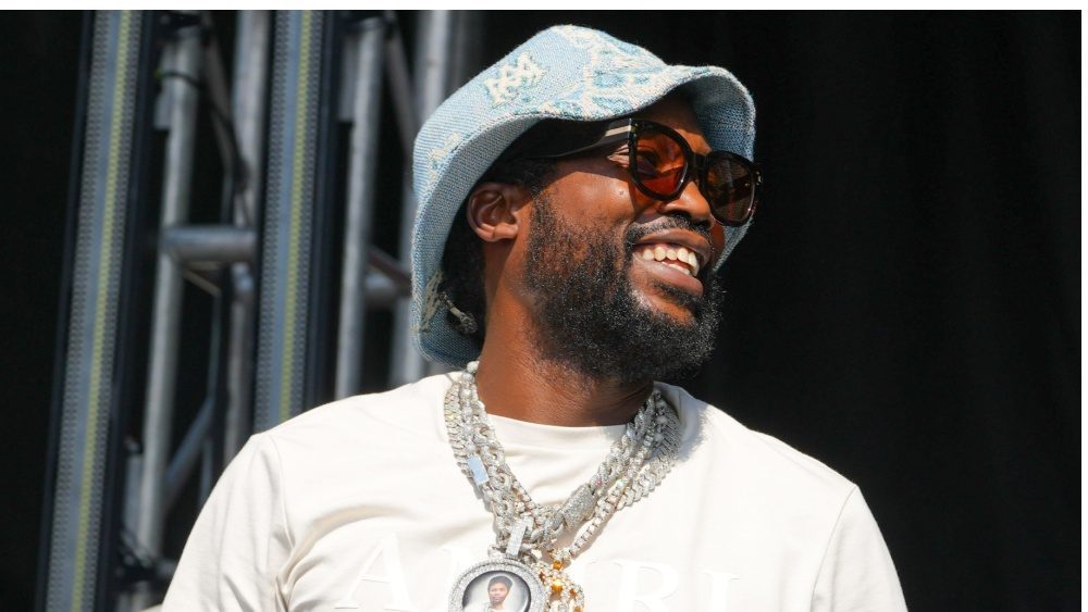 Meek Mill shares video for 'Survivor's Guilt' feat. G Herbo | Power 104.3