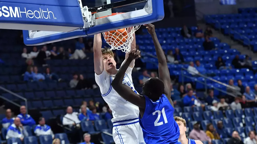 Salukis land SLU forward Max Pikaar in transfer portal | 95.1 Steve FM