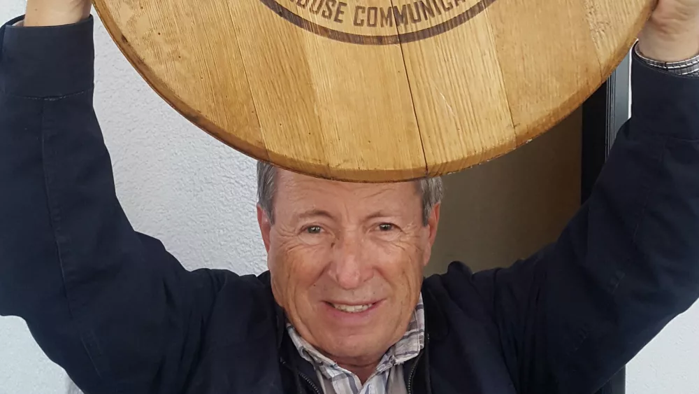 WGIL 93.7 FM & 1400 AM | Galesburg's News, Talk, & Sports