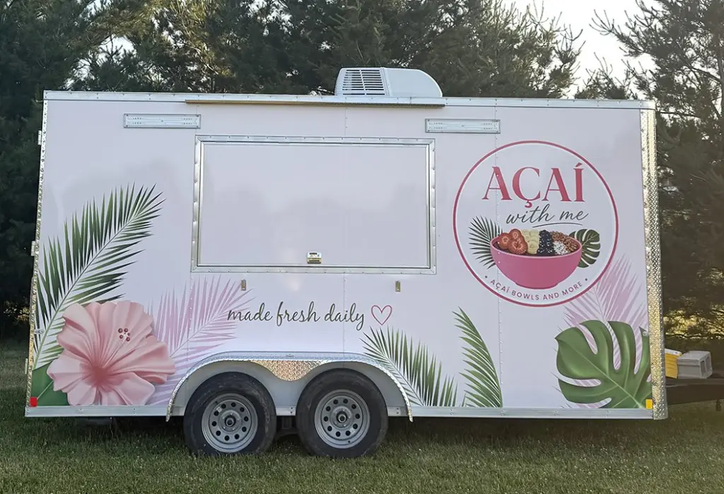 Meet Açaí with Me — the Galesburg food truck born from a vacation ...