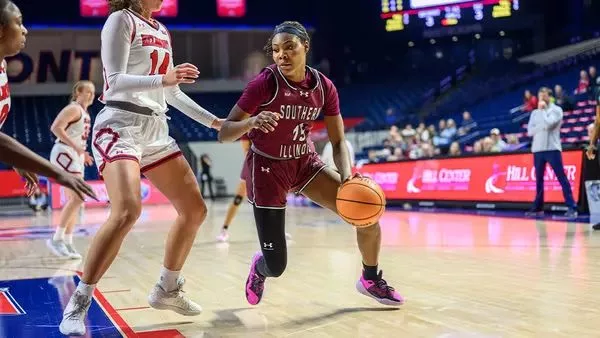 SIU women's basketball star Gift Uchenna enters transfer portal | 101.5 ...