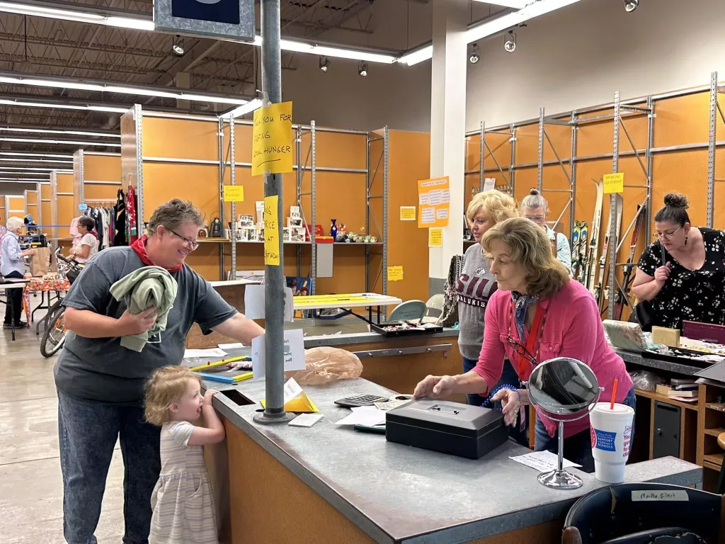 University Mall – 101.5 WCIL-FM | Today's Hit Music