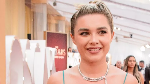 Florence Pugh hit in the face by fan-thrown object | WBAL Baltimore News