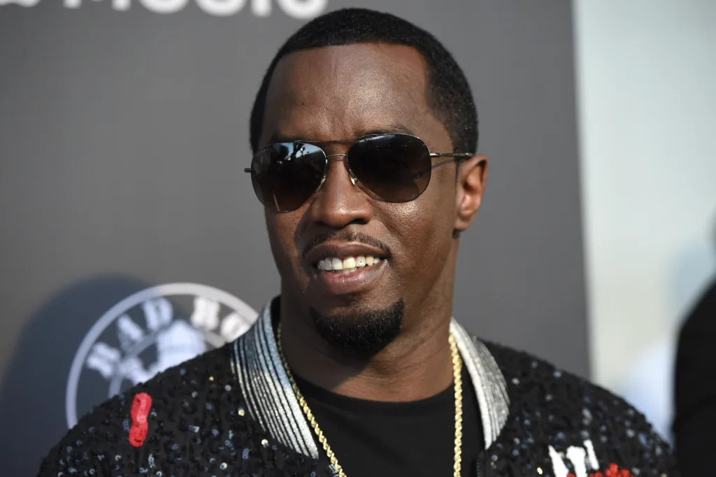 Video appears to show Sean 'Diddy' Combs beating singer Cassie in hotel hallway in 2016 | WBAL ...