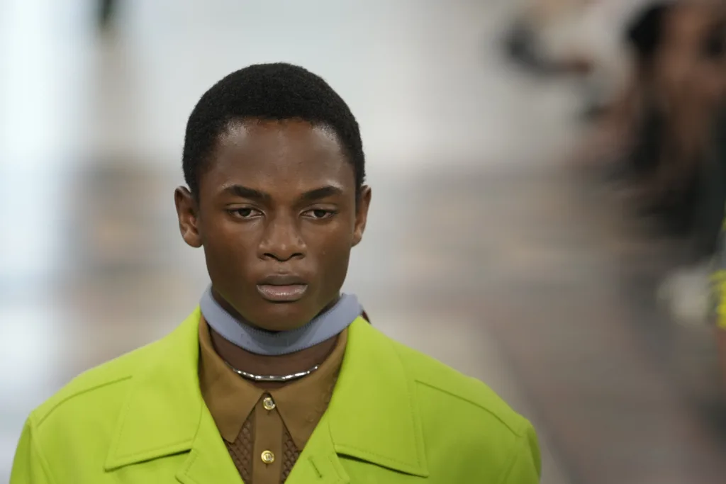 Sabato De Sarno unveils Gucci precision saturated in color to close ...