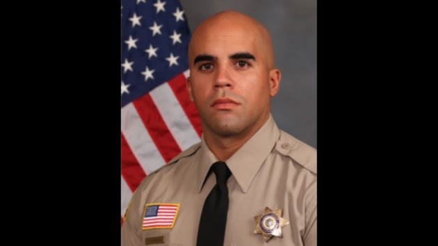 Cop dies when police car split in 2 by light pole while in pursuit of ...