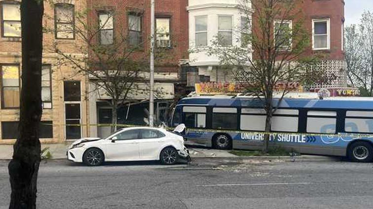 Johns Hopkins shuttle bus crashes into building in multi-car crash, 9 ...
