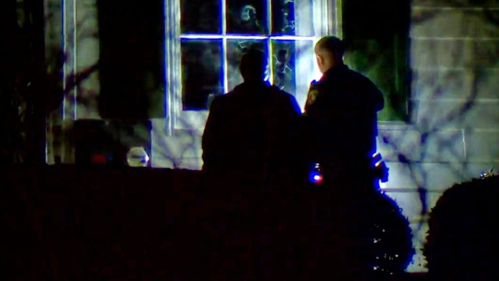Man who broke windows at Vance's Ohio home is detained, the Secret ...