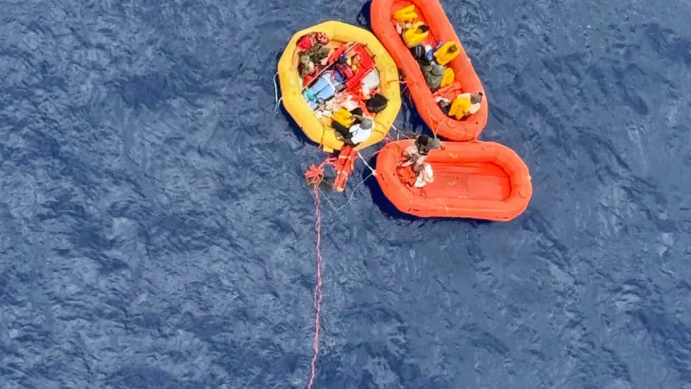 Plane carrying 11 goes down off Florida coast, all rescued after 5 ...