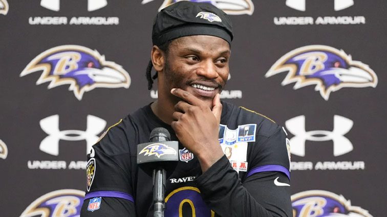 Jackson says he loves Baltimore, but steers clear of discussing ...