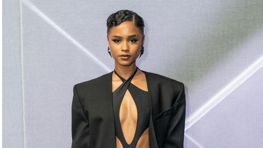 Tyla and Lisa team up in the video for 'When I'm with You' | LEGENDS ...