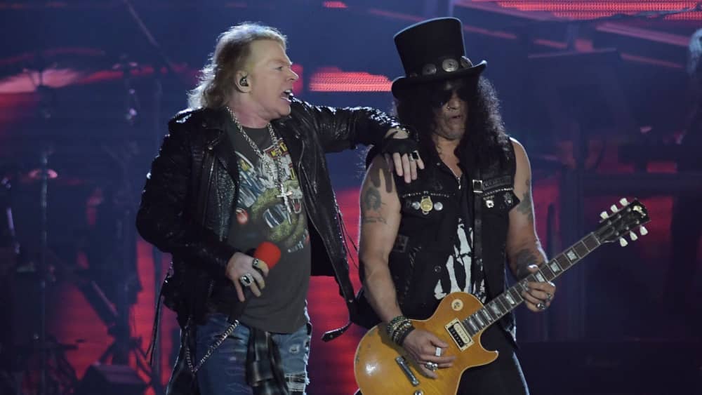 Watch Guns N' Roses debut unreleased song 'The General' at final U.S ...
