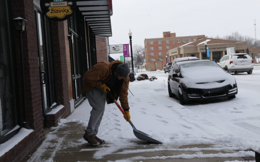 Scenes from Tuesday Nights Winter Storm in Local Area | Thunderbolt ...