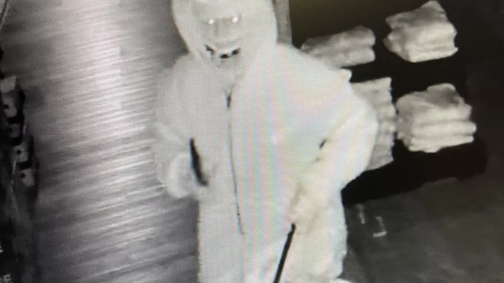 Police Search For Derby Gun Theft Suspect 95 Triple X Wxxx