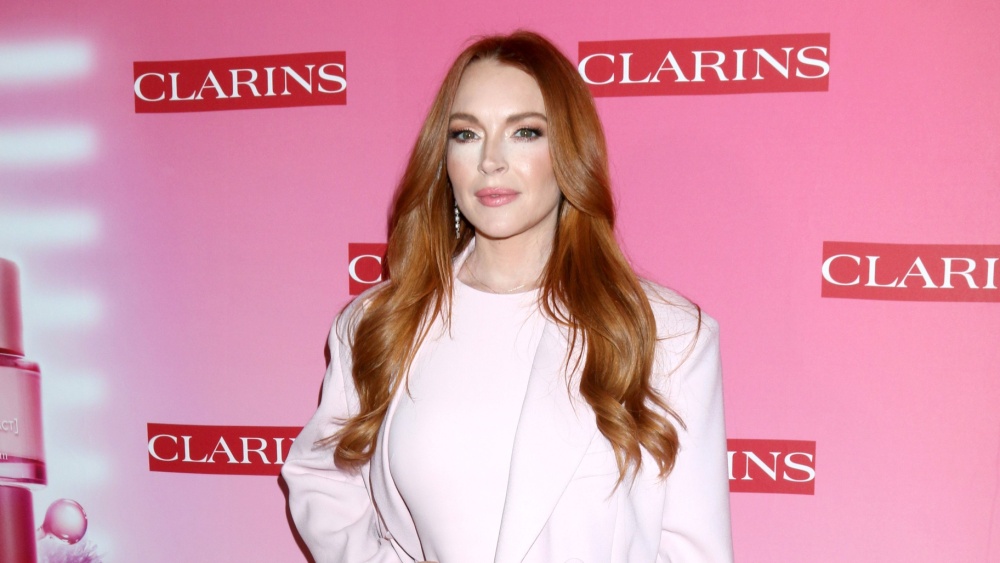 Netflix releases first look at Lindsay Lohan holiday film 'Our Little ...