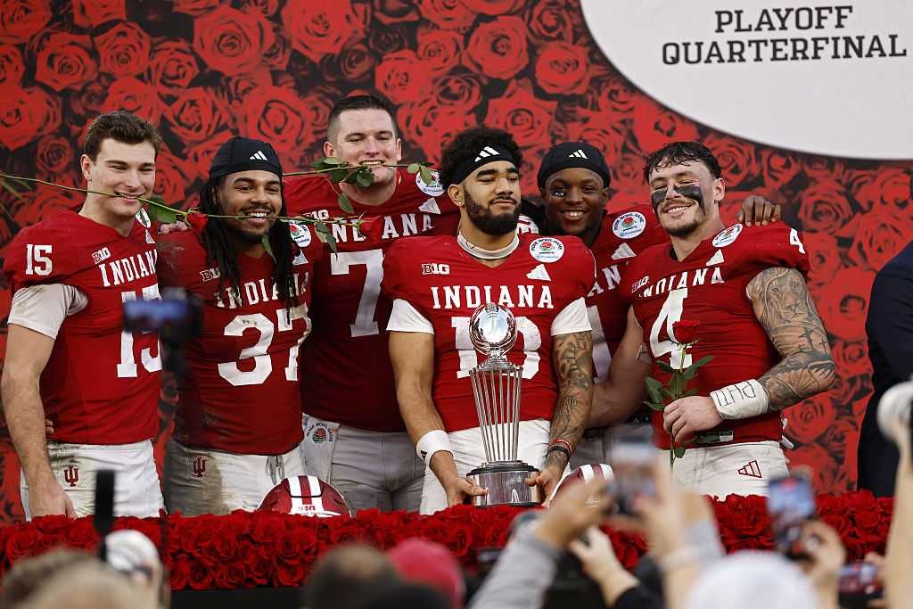 Top-seeded Indiana routs Alabama 38-3 for its first Rose Bowl victory ...