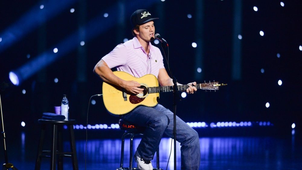 See Parker McCollum in the video for 'What Kinda Man' | WJVL