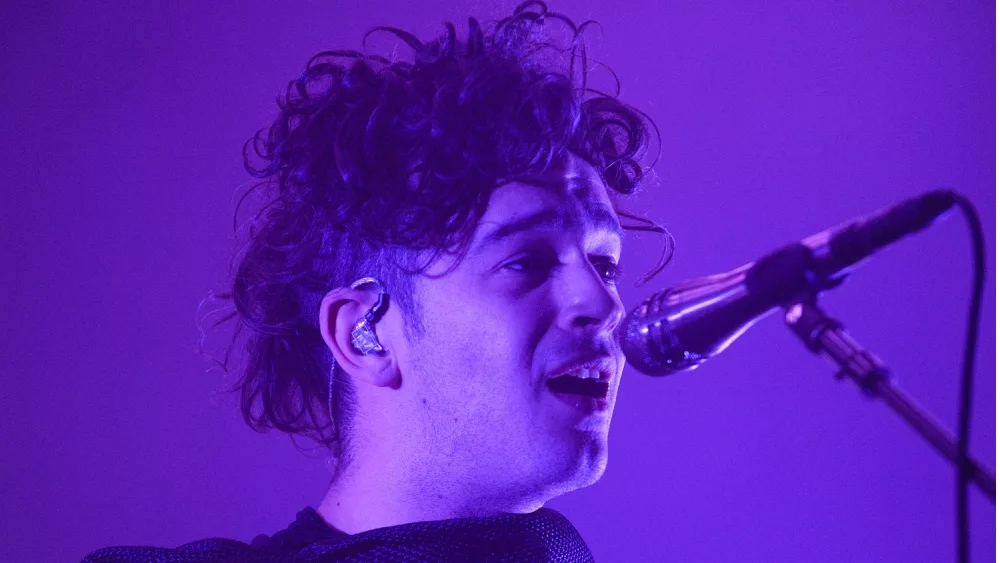 The 1975 frontman Matty Healy and model Gabbriette Bechtel are engaged ...