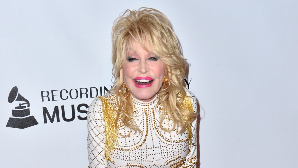 Dolly Parton launches cosmetics line 'Dolly Beauty' | Go Foothills