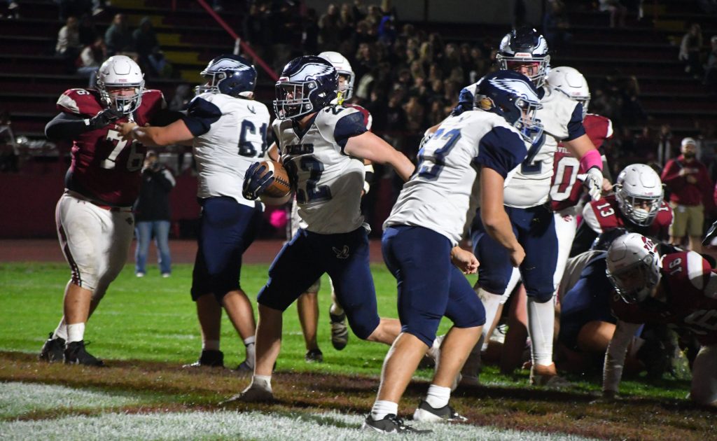 HS Football: Blue Mountain cruises by Pottsville, regains Clash of 61 ...