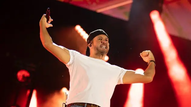 Even if he's on the naughty list, Luke Bryan vowed to 'keep it on the ...
