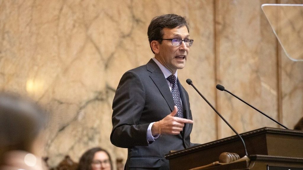 'I can't answer any more clearer than that': Ferguson pressed on ...