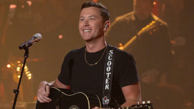 From the UK to CMA Fest, Scotty McCreery sets a sold-out summer in motion | Froggy 92.9