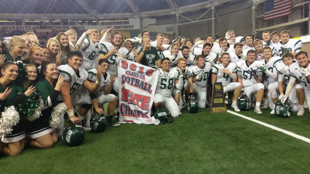 Football Friday Night Feature – The Blue Bloods – Semifinals | KNIA - KRLS