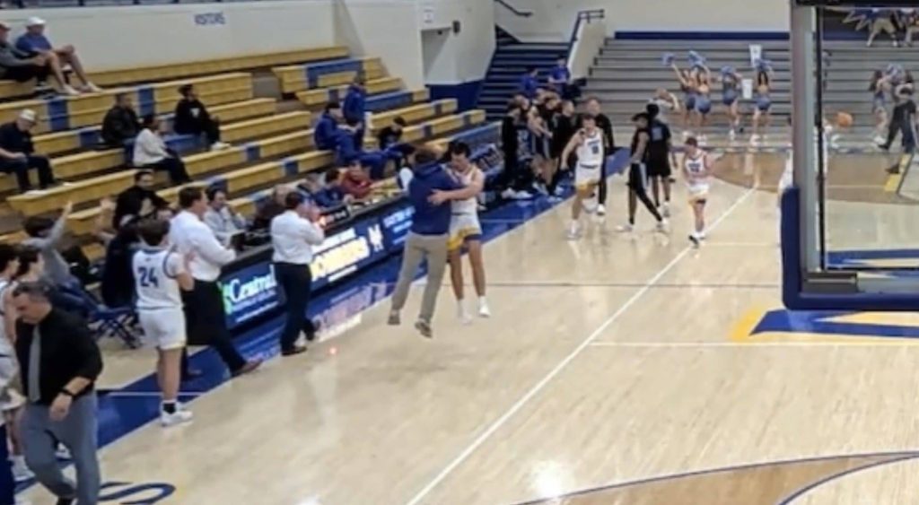 Bomber Basketball takes down Mounties, Gilbert Scores 29 | KTLO