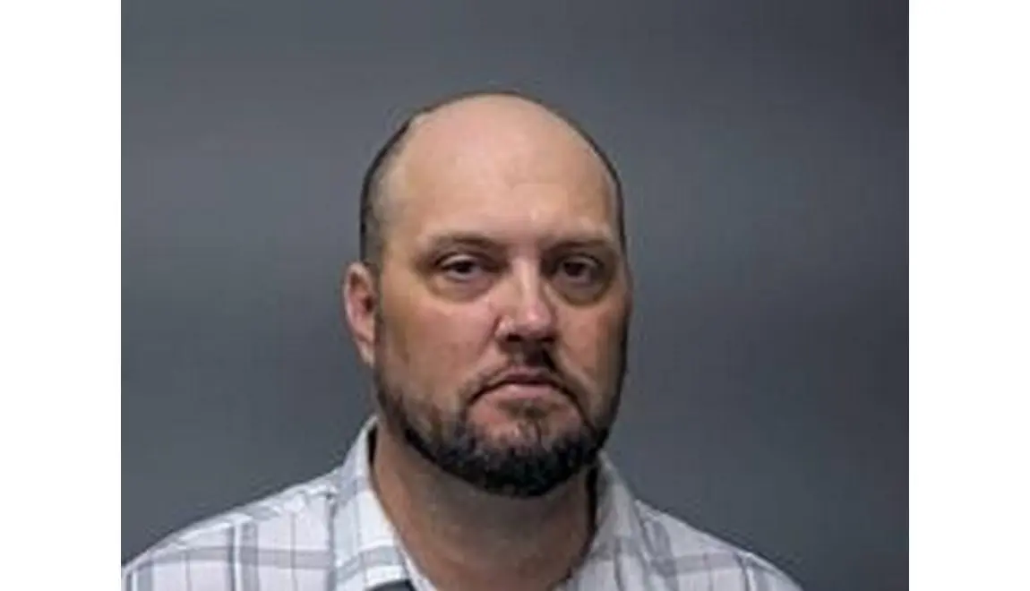 Woman stabs herself during domestic dispute; Baxter County man charged ...