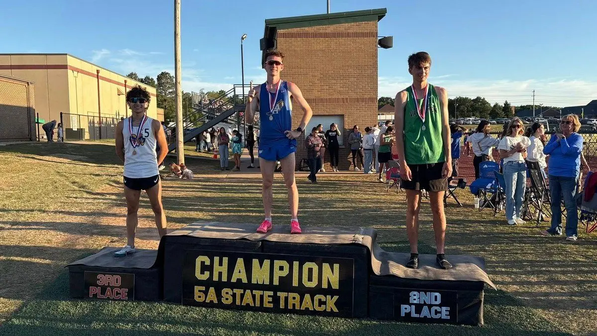 Updated: Bomber track and field finishes state runner-up by one point ...