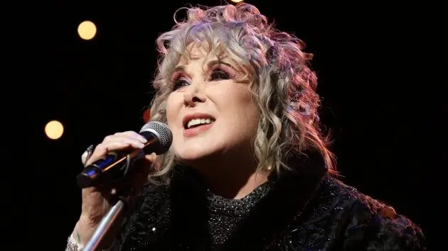 Heart singer Ann Wilson opens up about cancer diagnosis for the 1st ...
