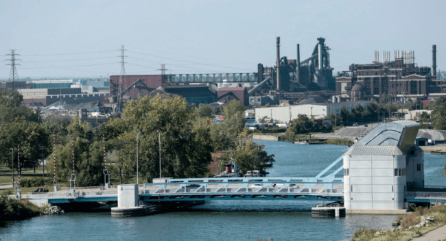 Man Jumps Bridge in Detroit "Dukes of Hazzard"-Style | Big 102.1 KYBG-FM